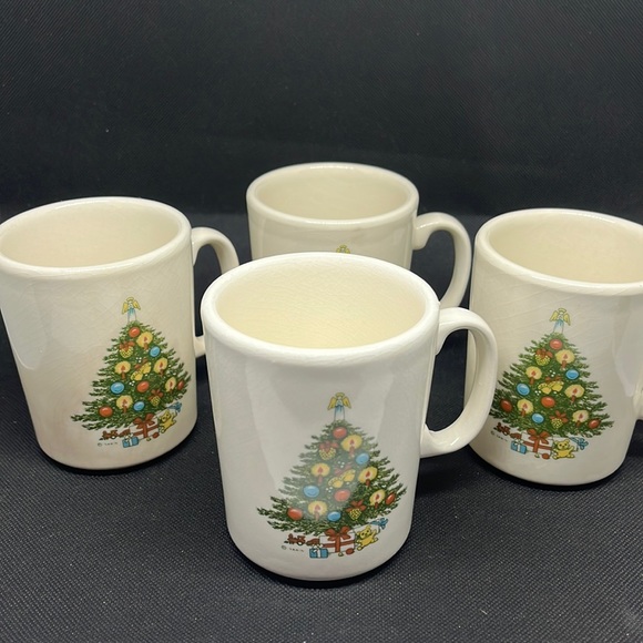 Sabin | Dining | Vintage Christmas Tree Presents Sabin 3 78 Ceramic Cup ...